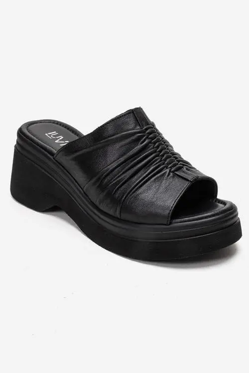 FOREVER & ALWAYS SHOES Nellie Leather Platform Sandal