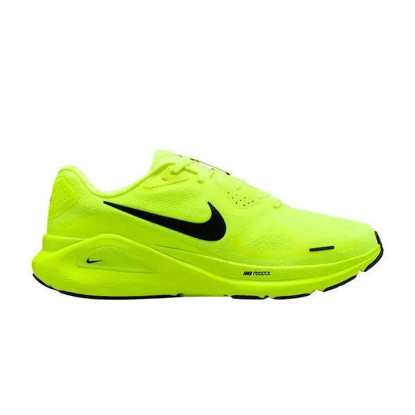 Nike Structure 26 Athletic Sneakers - Green