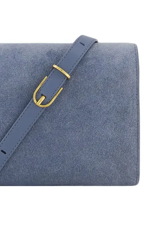 Vince Suede Wallet On A Strap - Azul