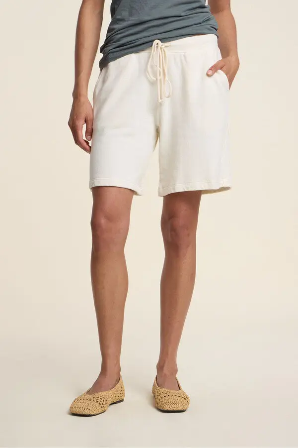 Velvet By Graham & Spencer Lue Sweatshort 7 Inseam