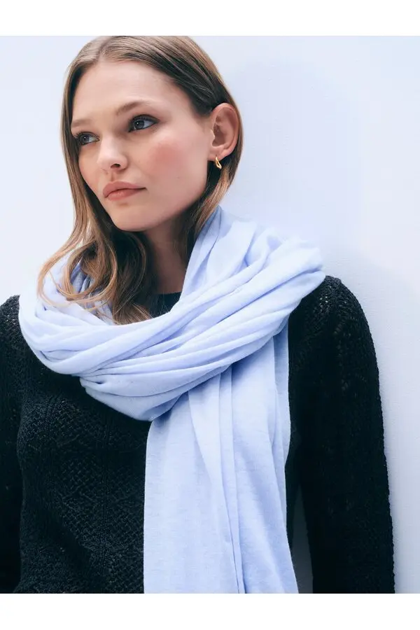 WHITE & WARREN Superfine Cashmere Travel Wrap | Horizon - Blue