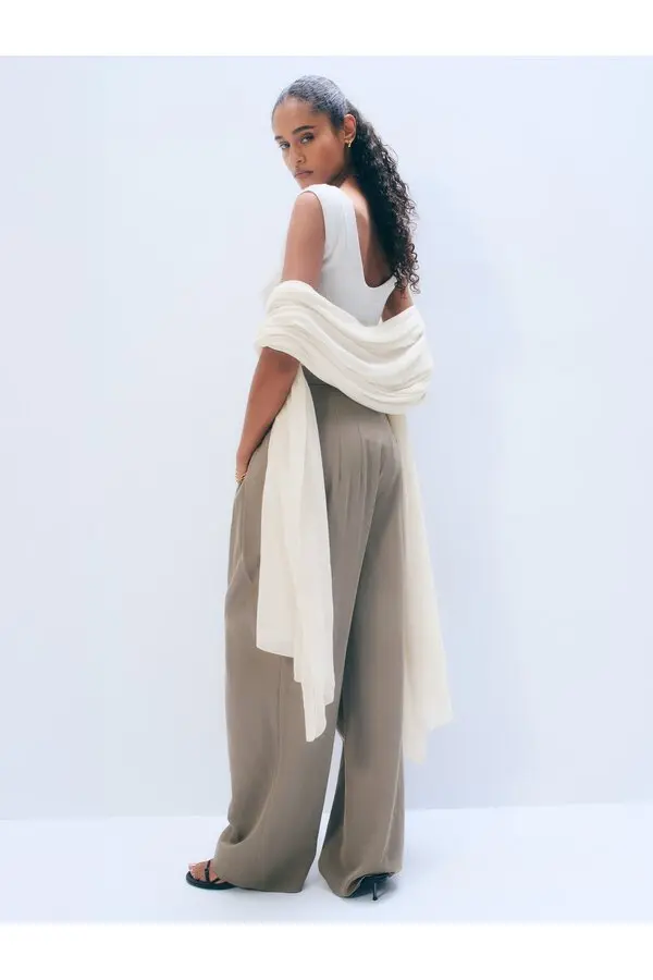 WHITE & WARREN Superfine Cashmere Travel Wrap - White