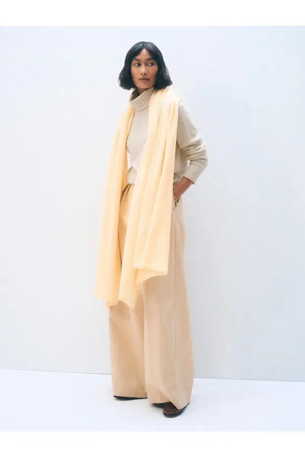 WHITE & WARREN Cashmere Travel Wrap | Cornsilk - Red