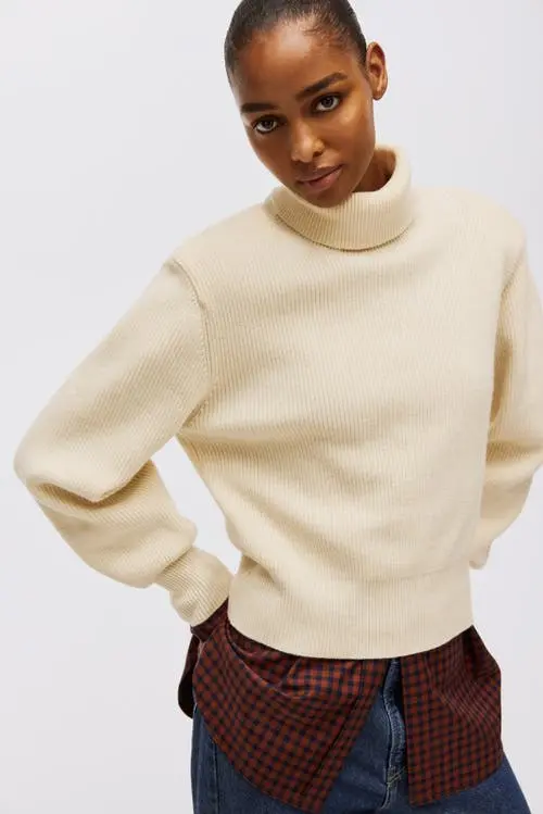 H&M Ribbed Roll Neck Jumper With Padded Shoulders - Cream