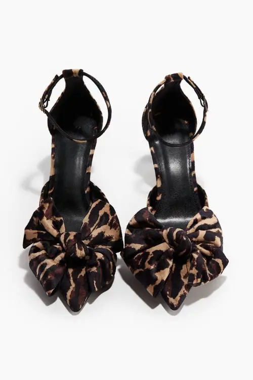 H&m Velour Court Shoes With Bow Detailing And Ankle Strap
