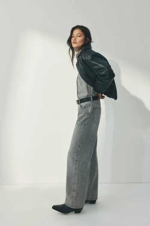 H&m Baggy High Waist Jeans With Ripped Knees - Light Gray