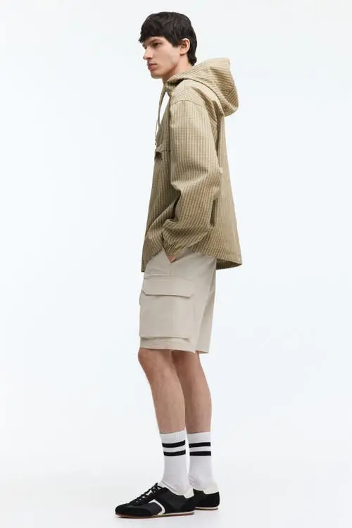 H&m Regular-fit Cargo Shorts - Light Beige