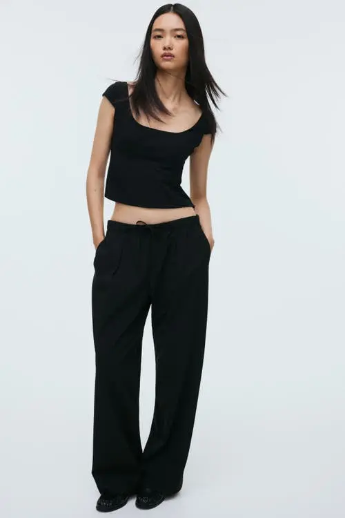 H&m Loose-fit Pull-on Trousers With Drawstring Waist - Black/pinstriped