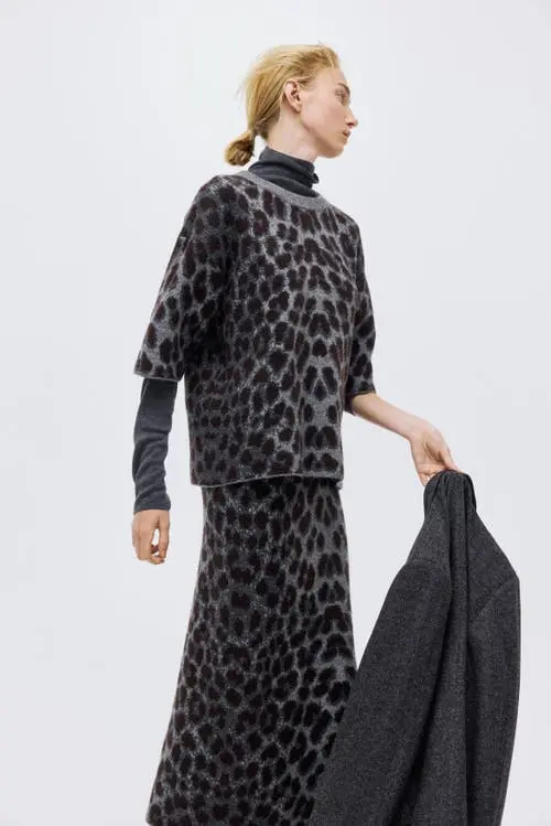 H&M Boxy Jacquard-knit Jumper With Ribbed Neckline - Gray/leopard Print