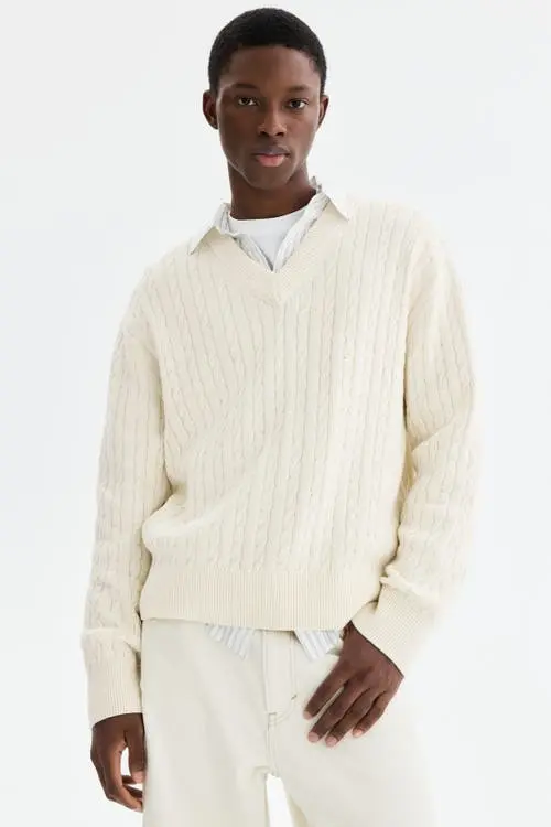 H&m Regular Fit Cable-knit V-neck Jumper