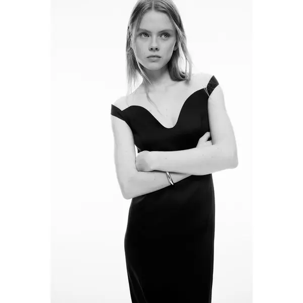 H&m Off-the-shoulder Sweetheart Neckline Twill Dress