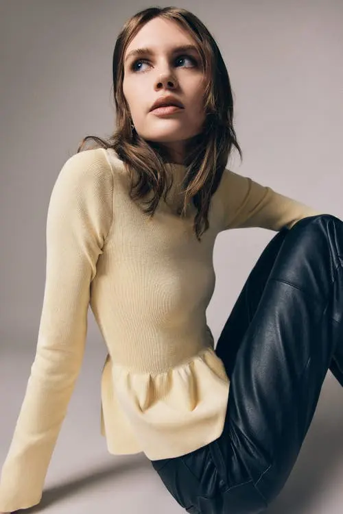 H&m Fine Knit Peplum Top With Boat Neckline And Long Sleeves - Light Yellow