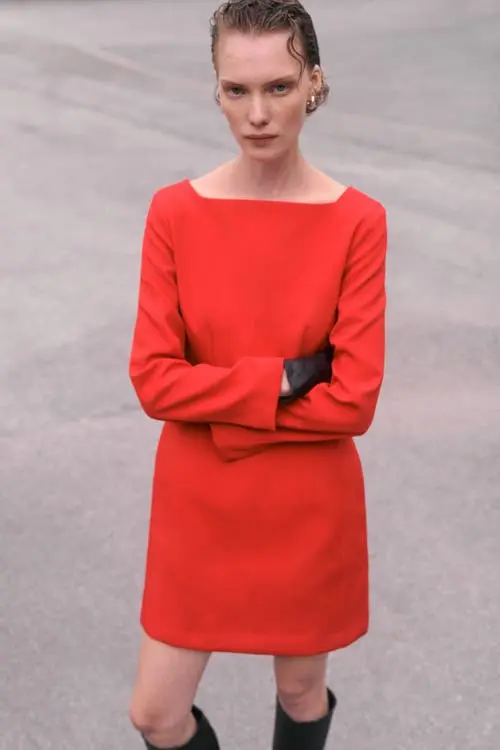 H&m Hourglass Dress With Boat Neckline And Long Sleeves