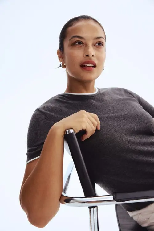 H&m Fine-knit Top With Contrast Piping