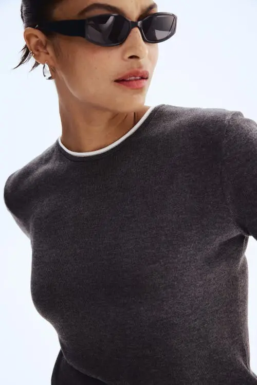 H&M Fine-knit Short-sleeved Top With Contrast Piping