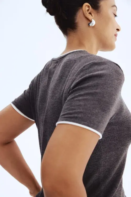 H&M Fine-knit Short-sleeved Top With Contrast Piping