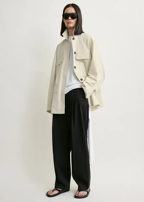TOTEME Oversized Cotton Twill Utility Jacket With Drawstring - Creme