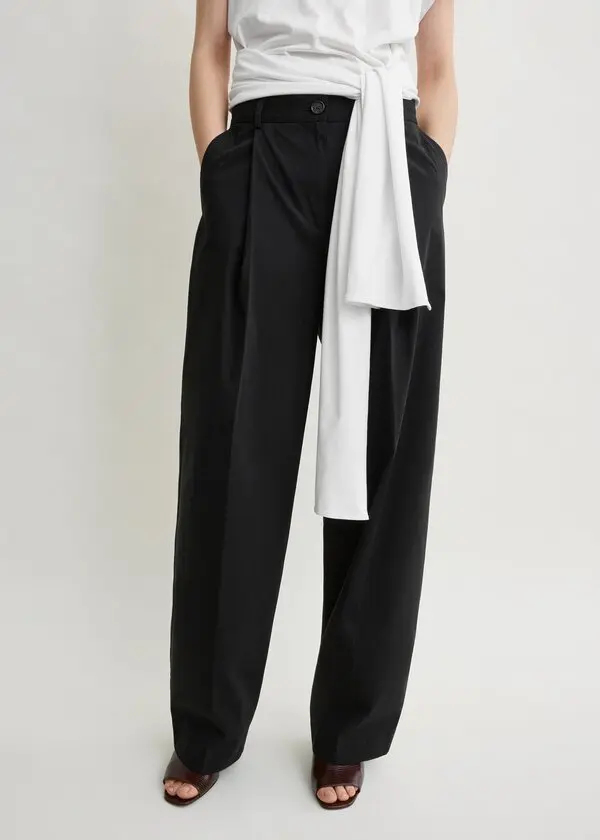 TOTEME Single Pleat Cotton Trousers