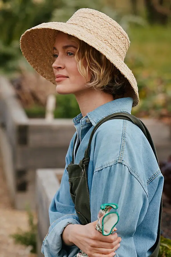 TERRAIN Woven Raffia Bell Hat - Neutral