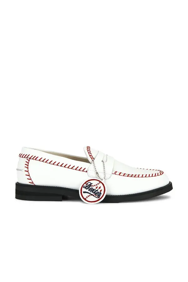 DUKE + DEXTER Wilde Dexter Baseball Penny Loafer In White - Cream