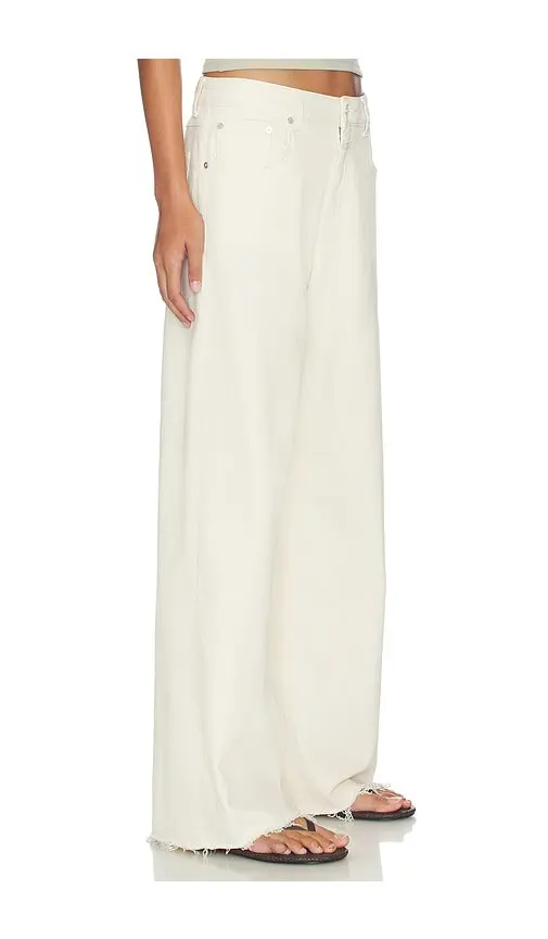 Closed Jayla Jeans