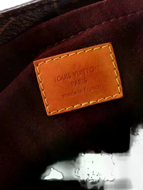 LOUIS VUITTON Montaigne Monogram Canvas Gm Tote Bag