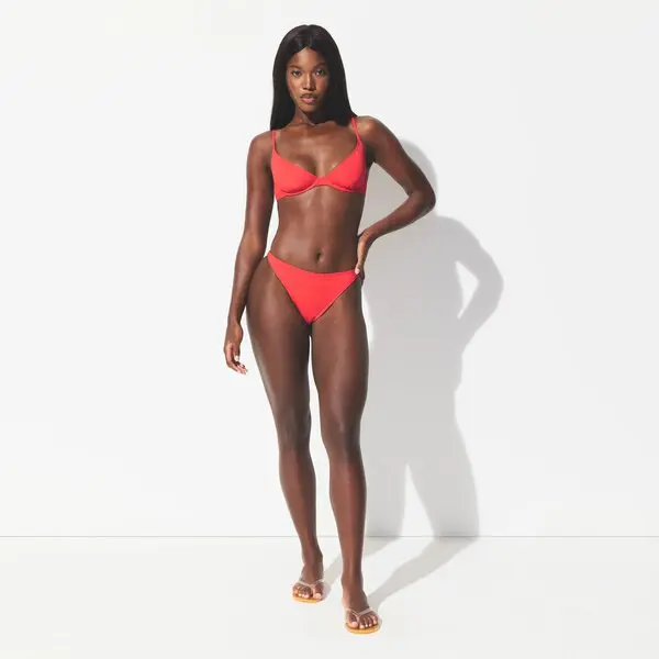 SKIMS High Leg Bikini Bottom - Carmine
