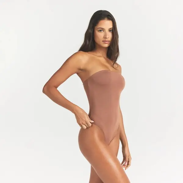 SKIMS Strapless Bodysuit