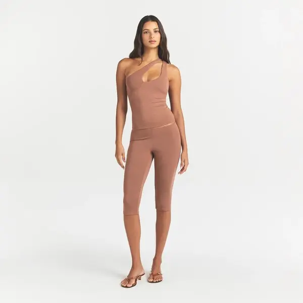 SKIMS One Shoulder Cut Out Top - Nutmeg