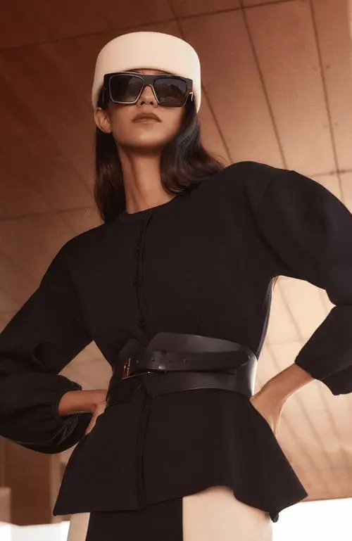 THE IQ COLLECTION Concha Jacket - Black