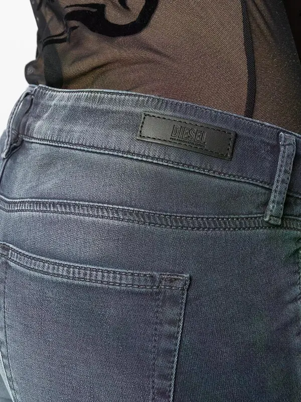 DIESEL® D-ollies Slim Fit Joggjeans