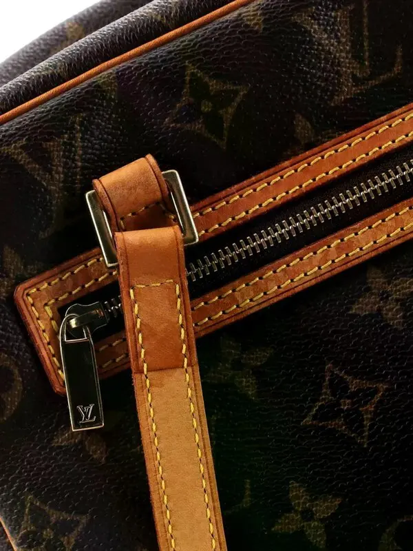 LOUIS VUITTON Monogram Canvas Mm Shoulder Bag