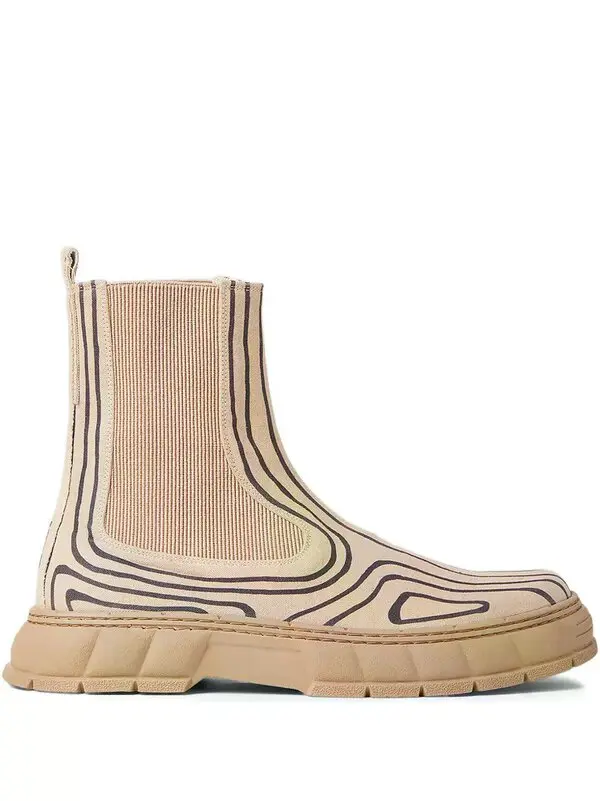 VIRON Graphic Print Round Toe Boots