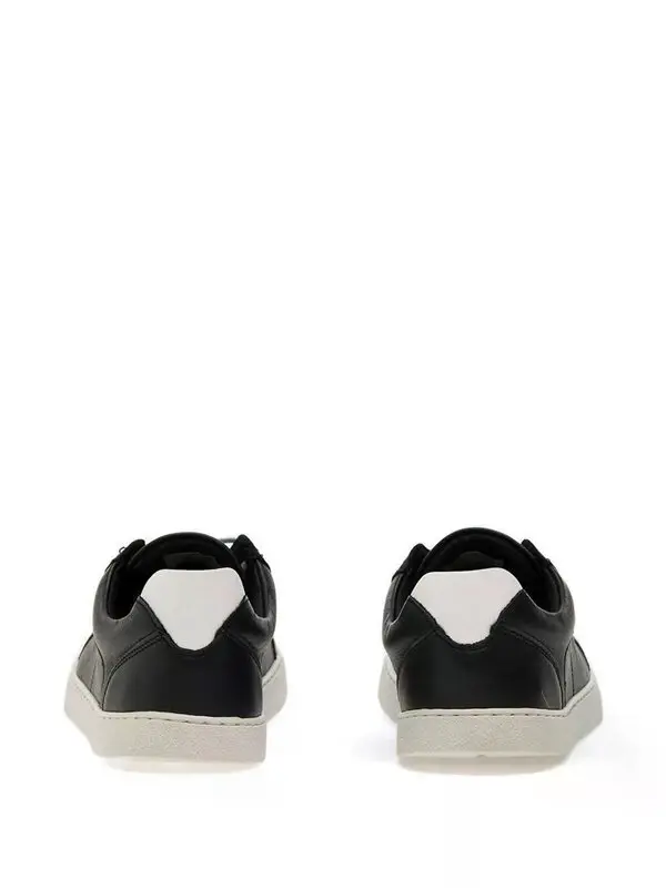 GROUNDIES Round-toe Lace-up Sneakers