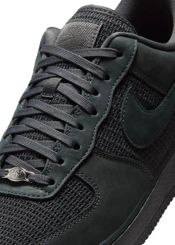 Nike Force 1 '07 Lv8 Sneakers