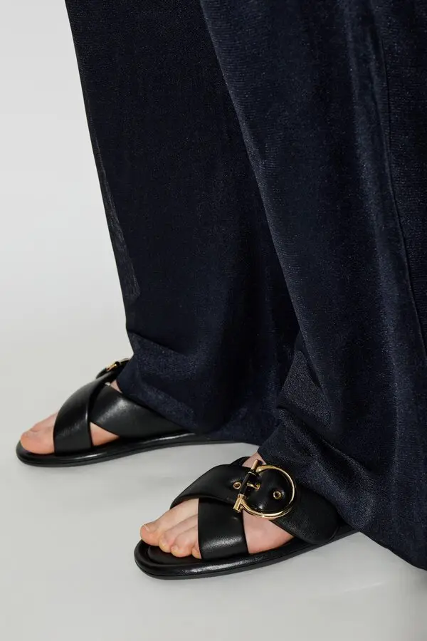 FERRAGAMO Elyzia Leather Slides With Gold Buckle - Black