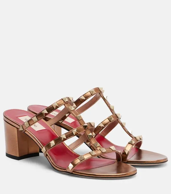 Valentino Garavani Rockstud Metallic Leather Mules - Gold