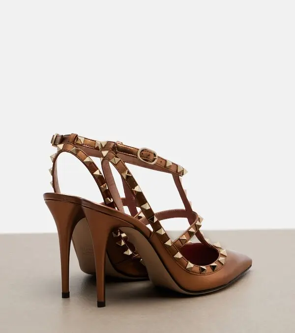 Valentino Garavani Rockstud Metallic Leather Pumps - Gold