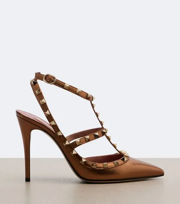Valentino Garavani Metallic Leather Pumps - Gold