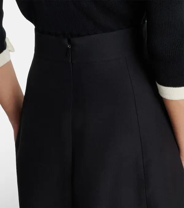 Valentino Garavani Vgold Crepe Couture Midi Skirt - Black