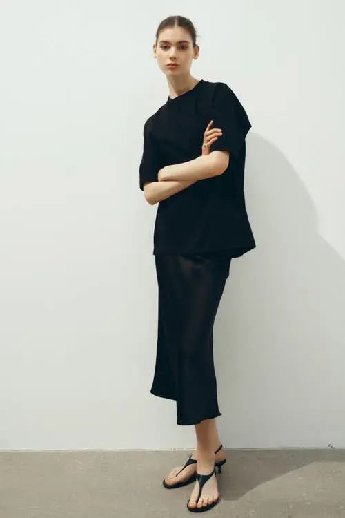H&m Midi Skirt In Satin With High Waist And Gentle Flare - Black