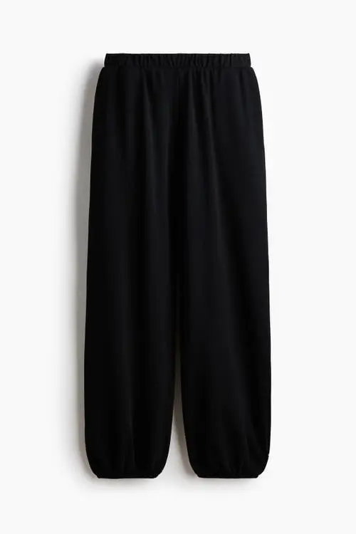H&m Loose-fit Joggers In Cotton Blend - Black