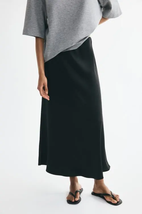H&M Midi Skirt In Draping Weave - Black