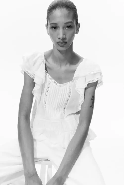 H&m Lace-trimmed Viscose & Cotton Blend Blouse