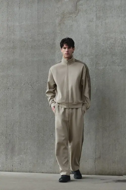 H&m Loose Fit Sports Joggers With Drymove