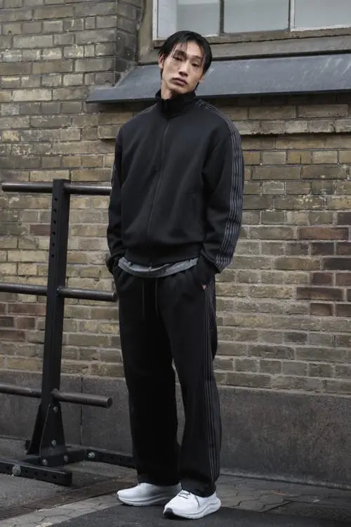 H&m Loose Fit Sports Joggers With Drymove
