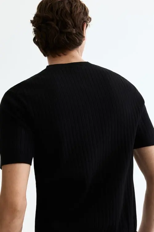 H&M Slim Fit Knitted T-shirt