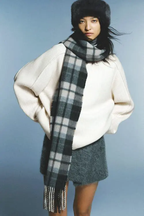 H&m Rib-knit Turtleneck Jumper With Back Slit - Light Beige