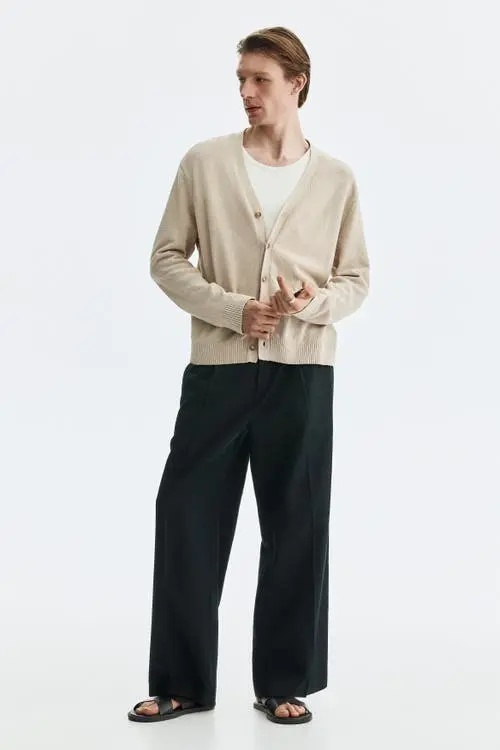 H&M Relaxed Fit V-neck Cardigan