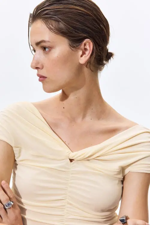 H&m Gathered Off-the-shoulder Top